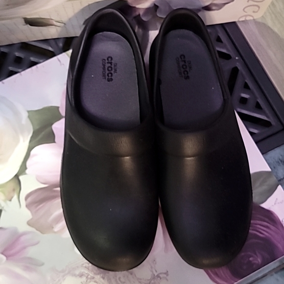 CROCS | Shoes | Crocs Dual Comfort Shoes Size 8 | Poshmark